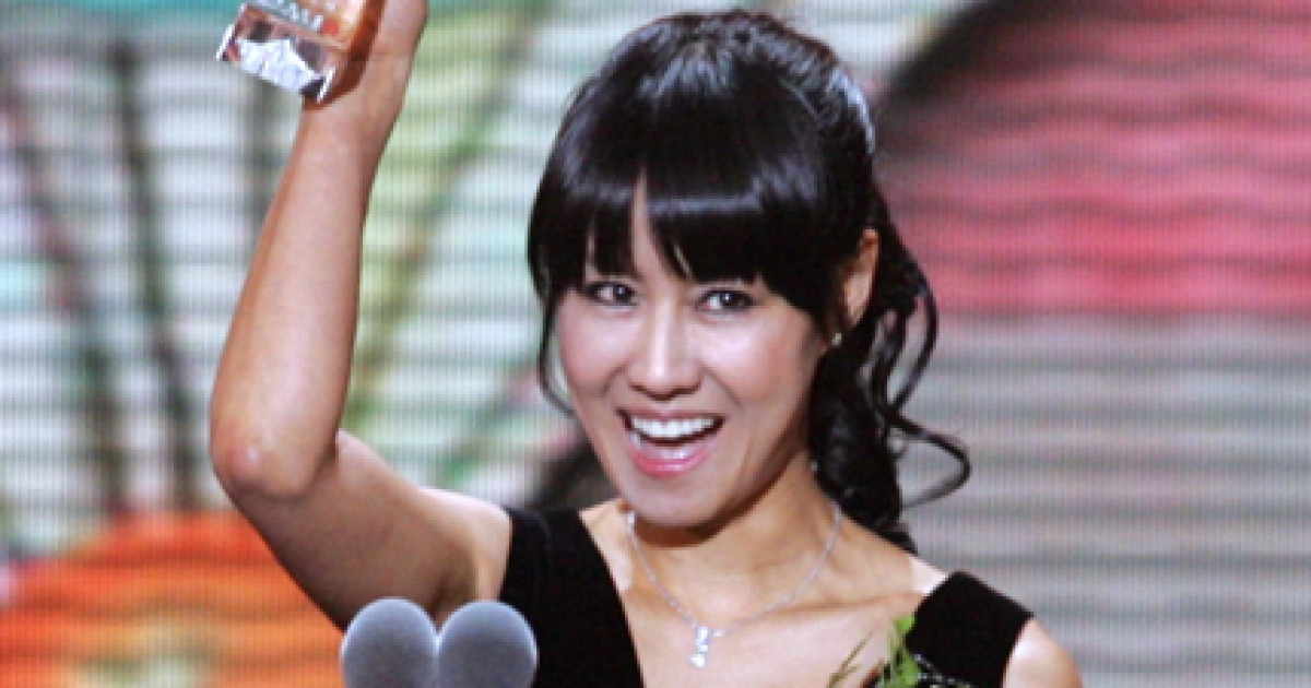 [MD포토]줌마테이너 이승신, '여보 나 신인상 차지했어'(MBC 연예대상)