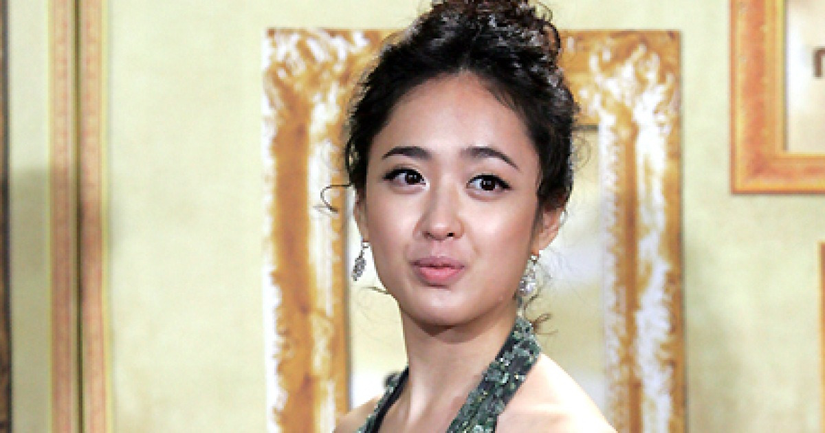 [MD포토] '뉴하트' 김민정, '아슬아슬 섹시퀸'(MBC 연기대상)