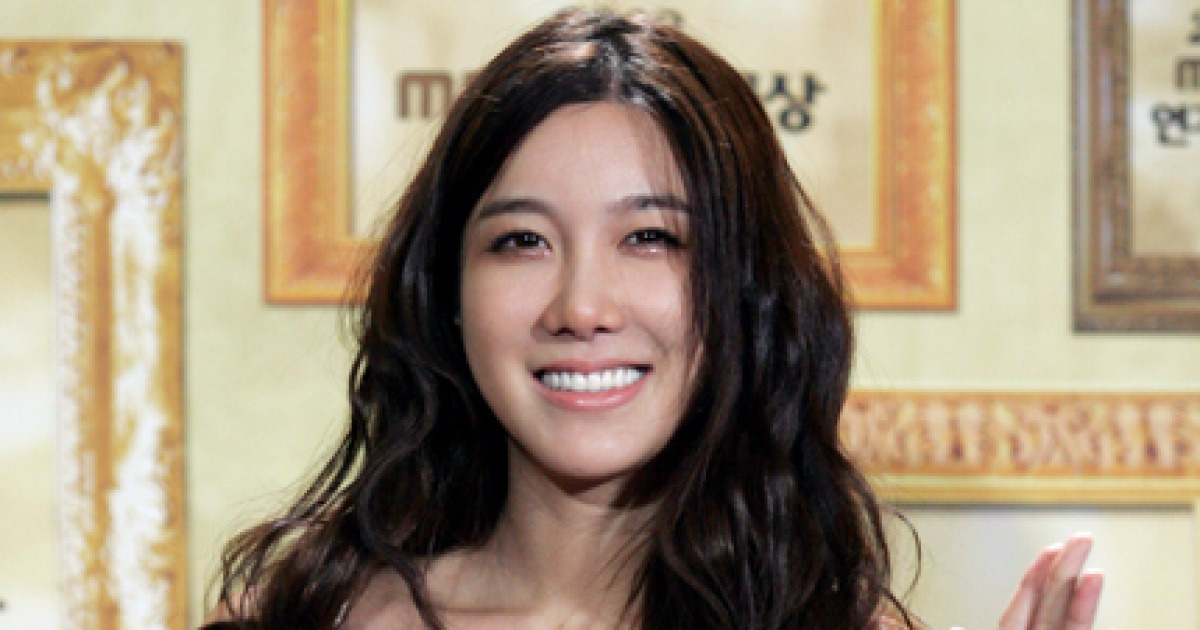 [MD포토] '베바' 이지아 '웨이브 머리 날리며'(MBC연기대상)