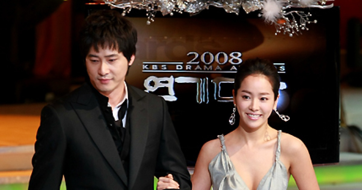 [MD포토] 강지환-한지민, '시상자에요' (KBS 연기대상)