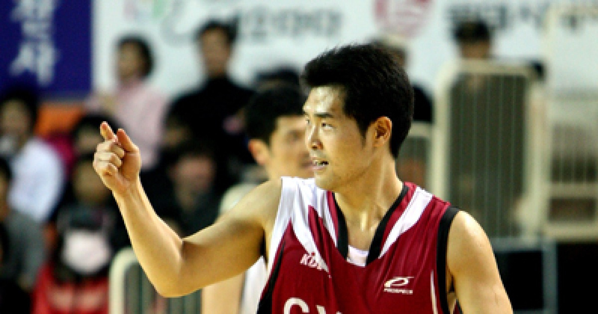 '조상현, 3점슛 5개' LG, KCC 발판 삼아 단독 3위