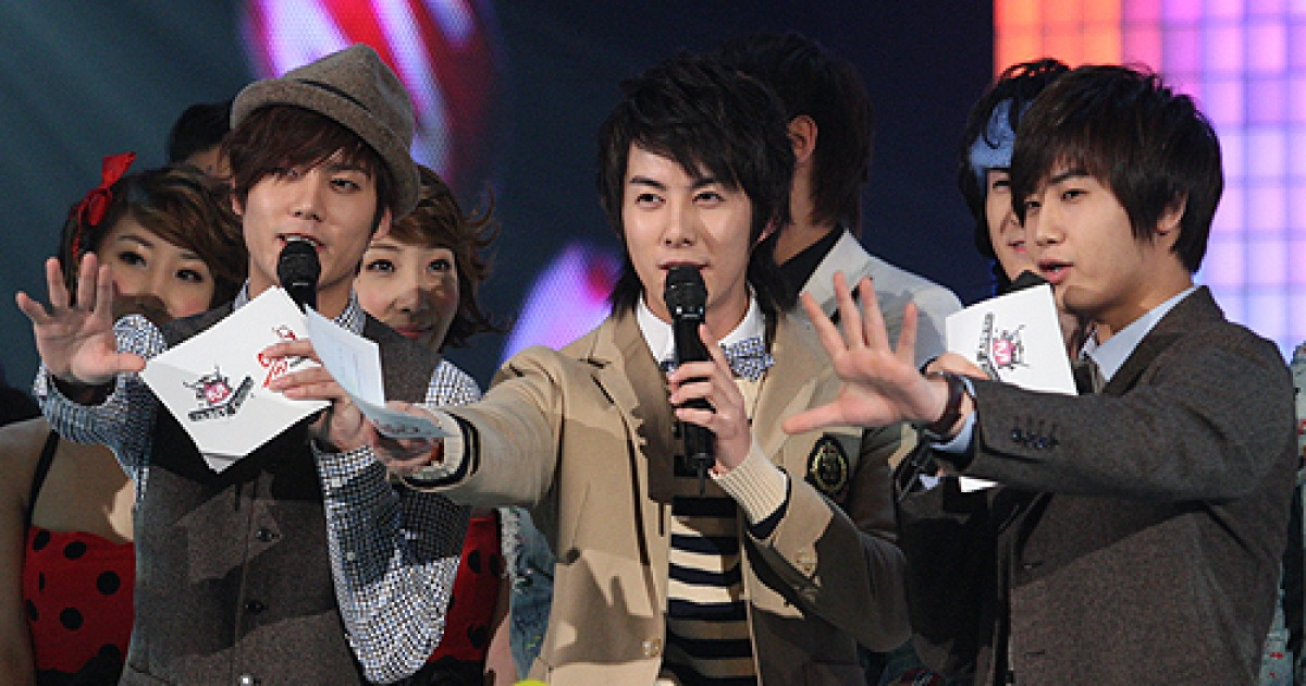 [포토엔]스페셜 MC SS501, 환한 미소로 인사!