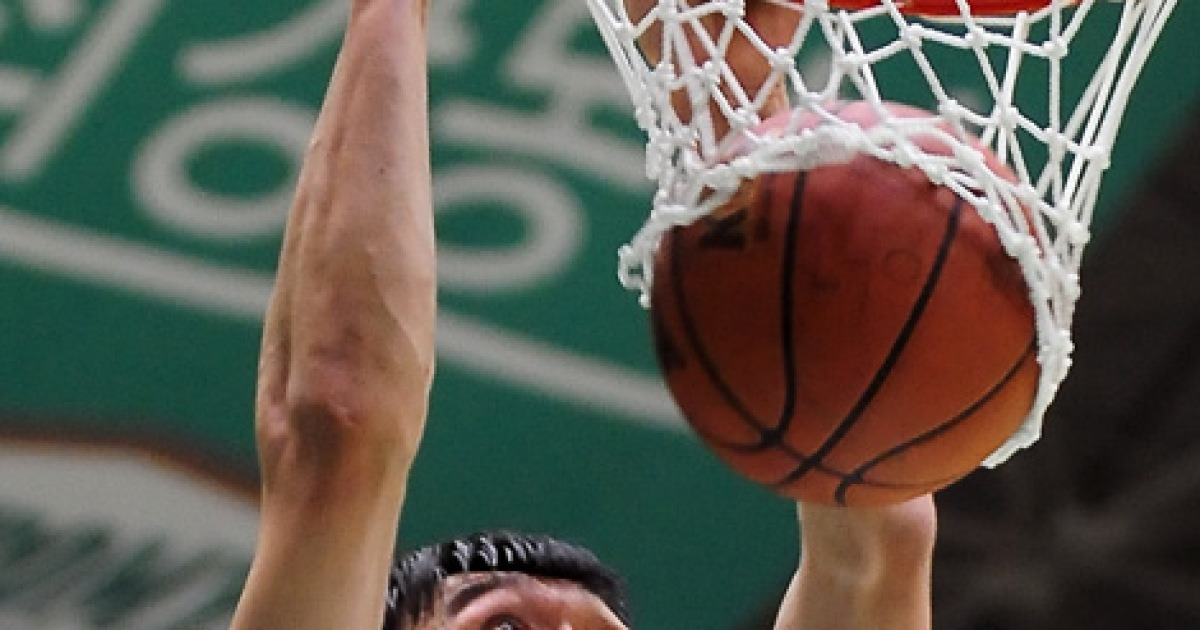 '김주성 4Q 폭발' 동부, KCC 꺾고 홈 3연승