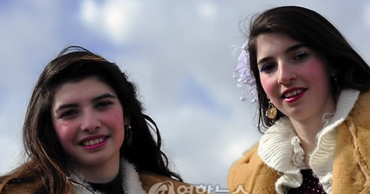 BUGARIA FEATURE PACKAGE GYPSY BRIDES MARKET