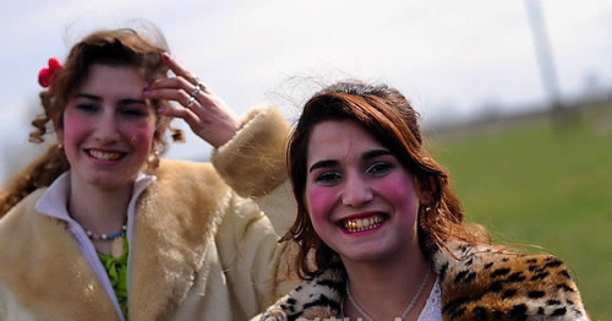 BUGARIA FEATURE PACKAGE GYPSY BRIDES MARKET