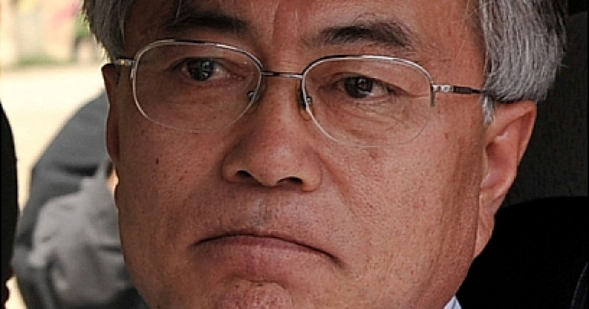 답답한 표정의 문재인 전 비서실장
