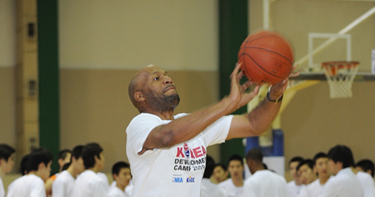 [KBL/NBA 농구캠프] 론 하퍼 '하프코트 슛'