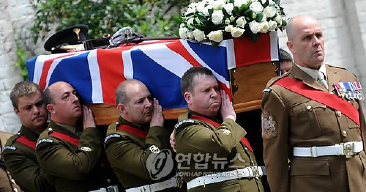BRITAIN AFGHANSITAN WAR FUNERAL THORNELOE