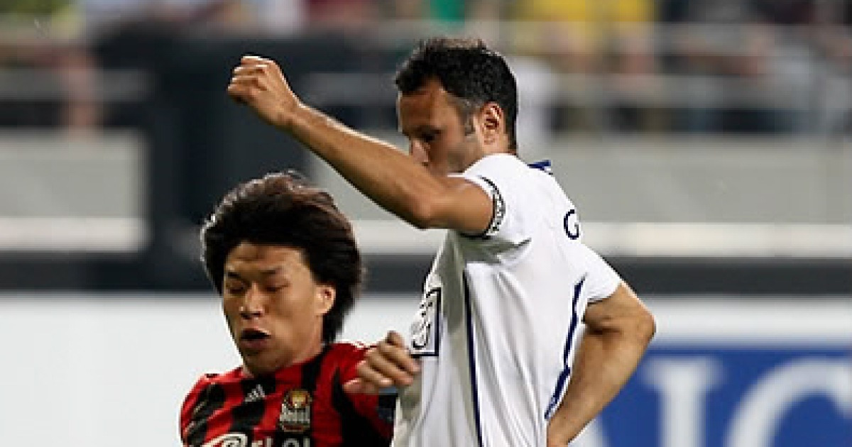 SOUTH KOREA, MANCHESTER UNITED SOCCER