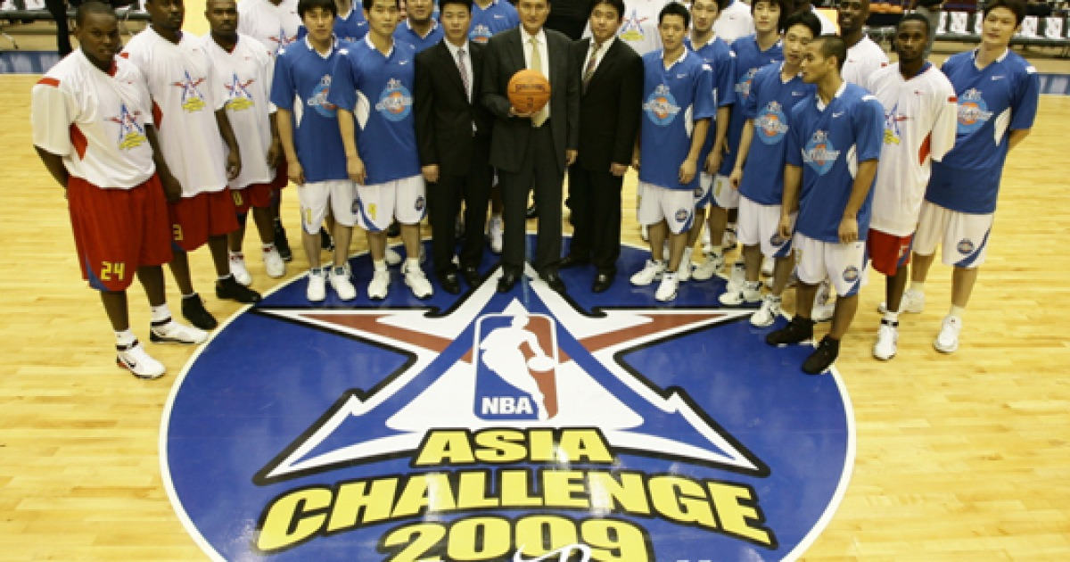 [NBA 아시아 챌린지] KBL 올스타와 NBA 연합팀 단체사진