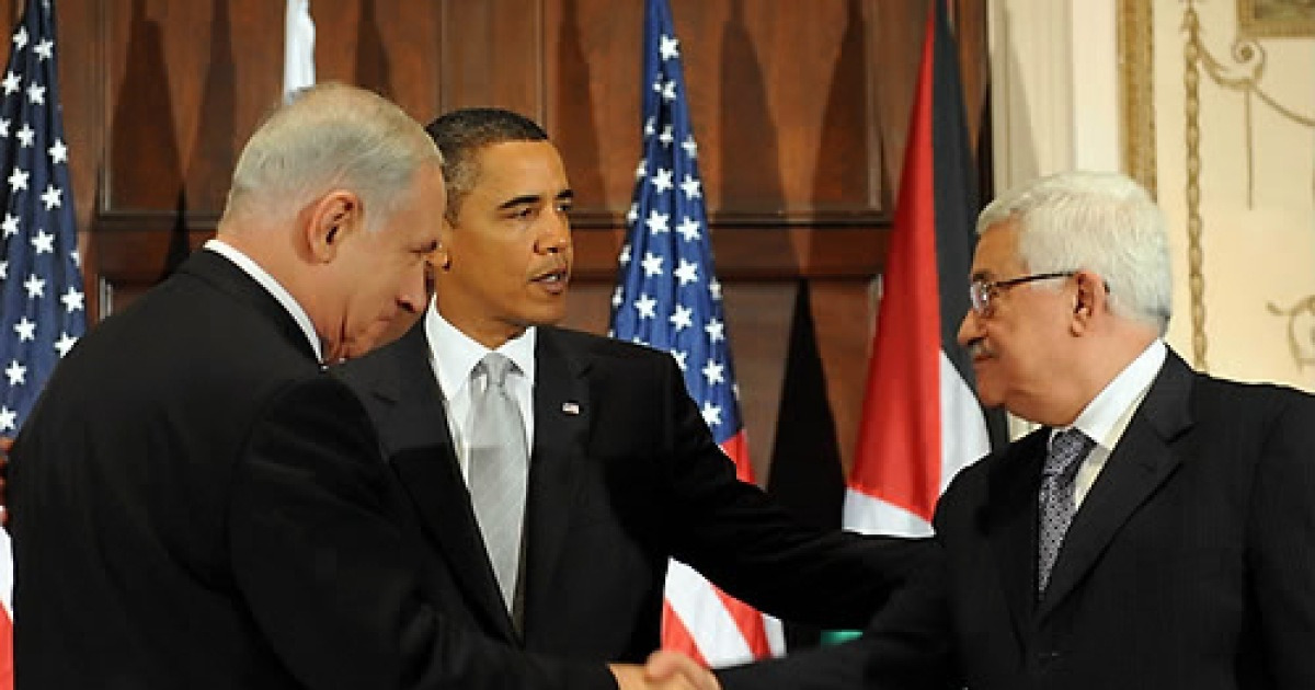 FILE OBAMA NOBEL PEACE PRIZE