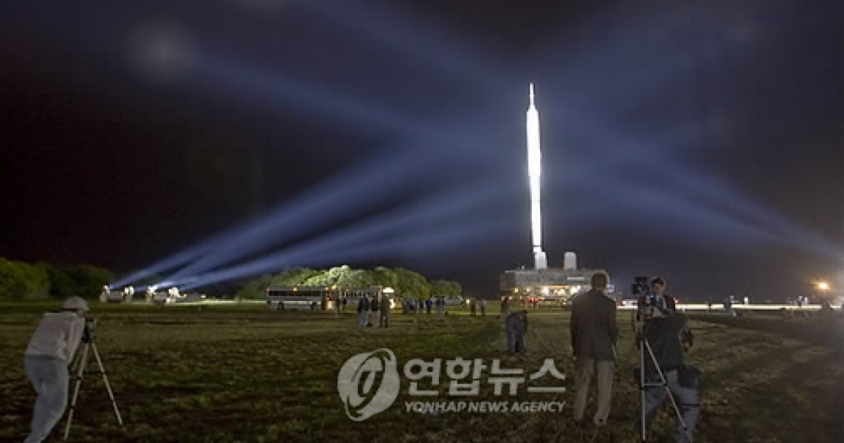 USA ARES 1-X TEST ROCKET ROLLOUT