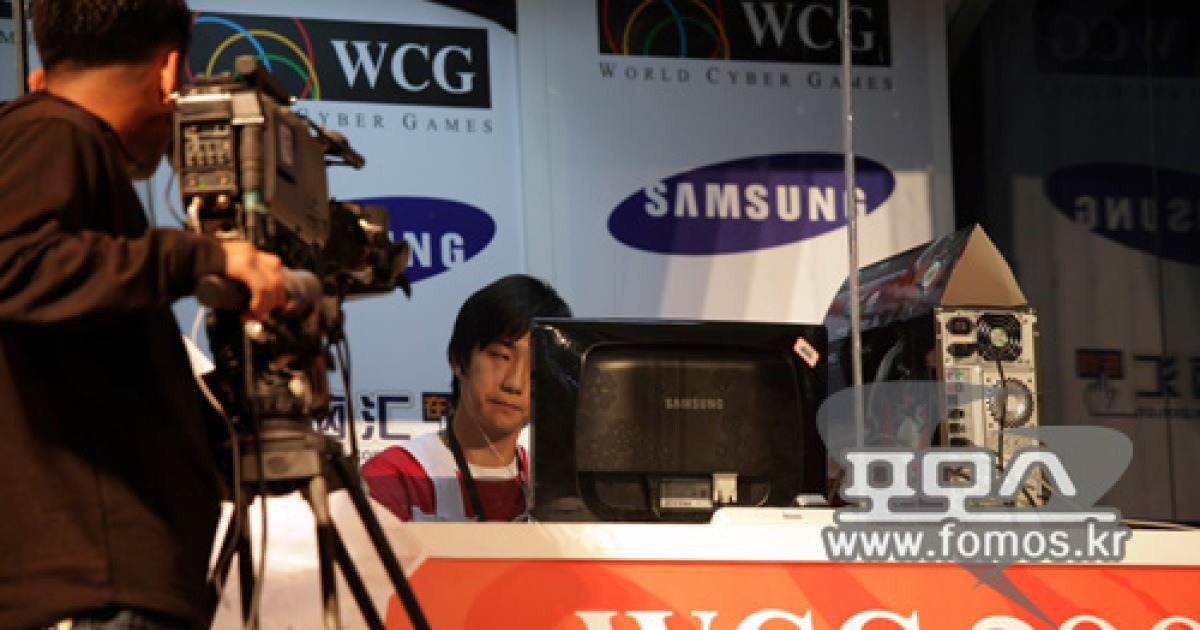 [WCG 2009]폭군 이제동, 드라코 완파하고 조별 풀리그 2승!
