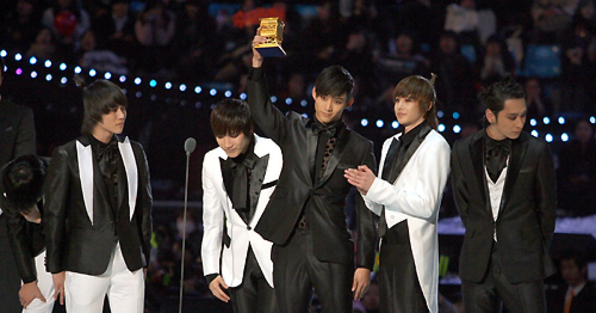 [MD포토] 2PM '올해의 가수상 수상'