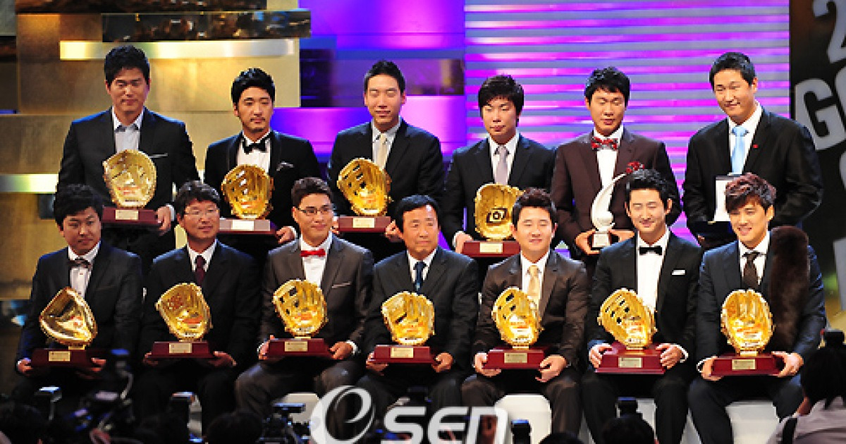 KIA, GG 수상자 4명 배출..최다득표 김현수(종합)