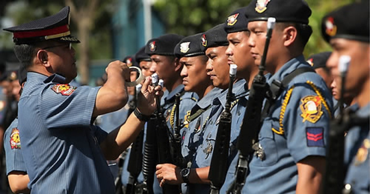 PHILIPPINES POLICE WEAPONS SEALING
