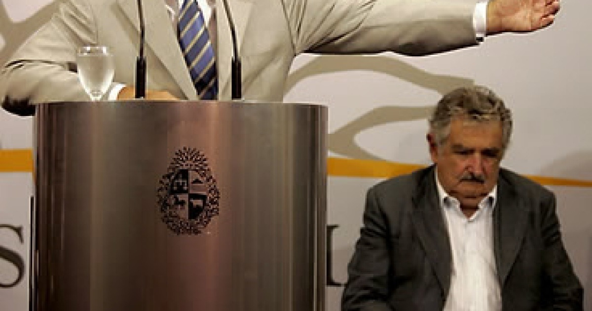URUGUAY GOVERNMENT TRANSITION