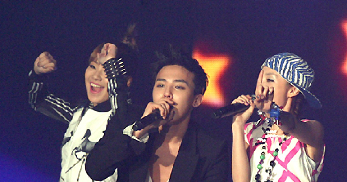 [MD포토] 지드래곤 '2NE1과 함께'