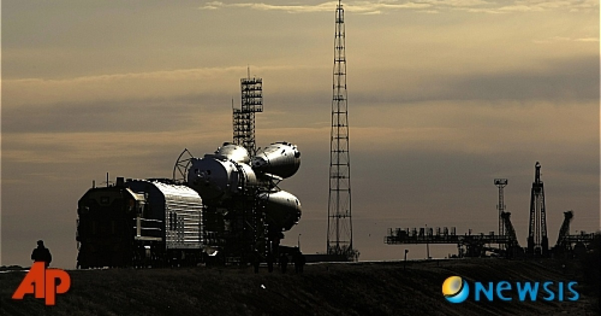 발사대 도착한 러시아 우주선