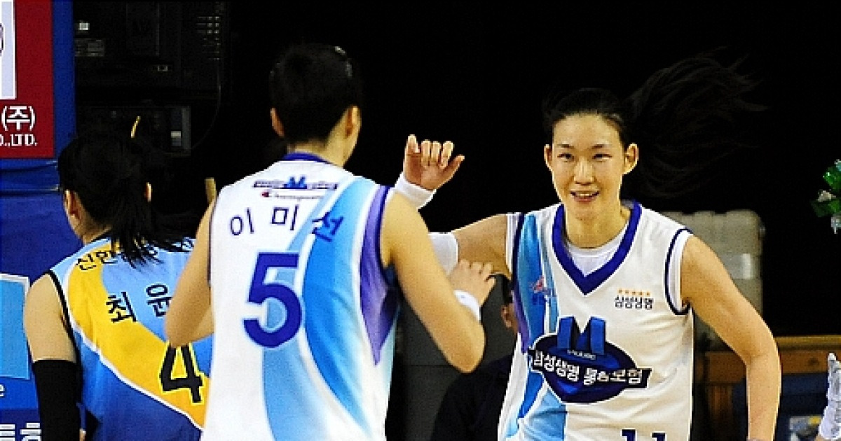 [WKBL]'박정은 26점' 삼성생명, 신한은행 잡고 승부 원점으로