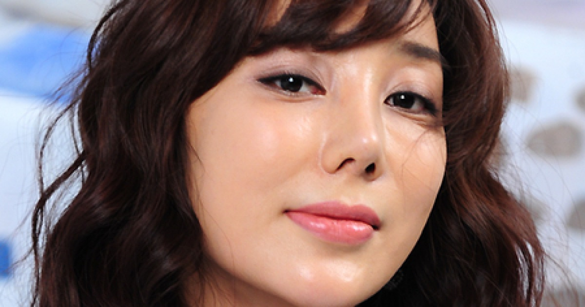 [T포토] 김유나, '아슬아슬' 가슴골