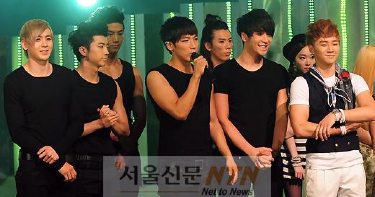 [NTN포토] 2PM "우리 1등 했어요!"