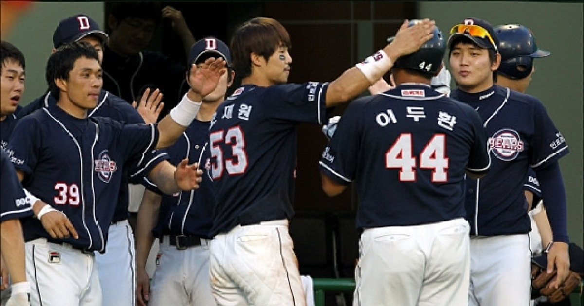 '노선' 달라진 두산의 '수비 강화책'