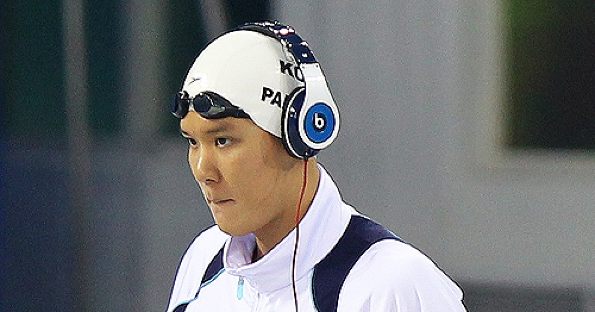 [AG 포토엔] 400m 자유형 박태환 '운동복과 헤드폰 깔맞춤 했어요'