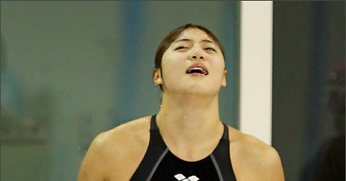 [AG] '수영얼짱' 정다래, 12년만에 AG 女수영 금메달..평영 200m