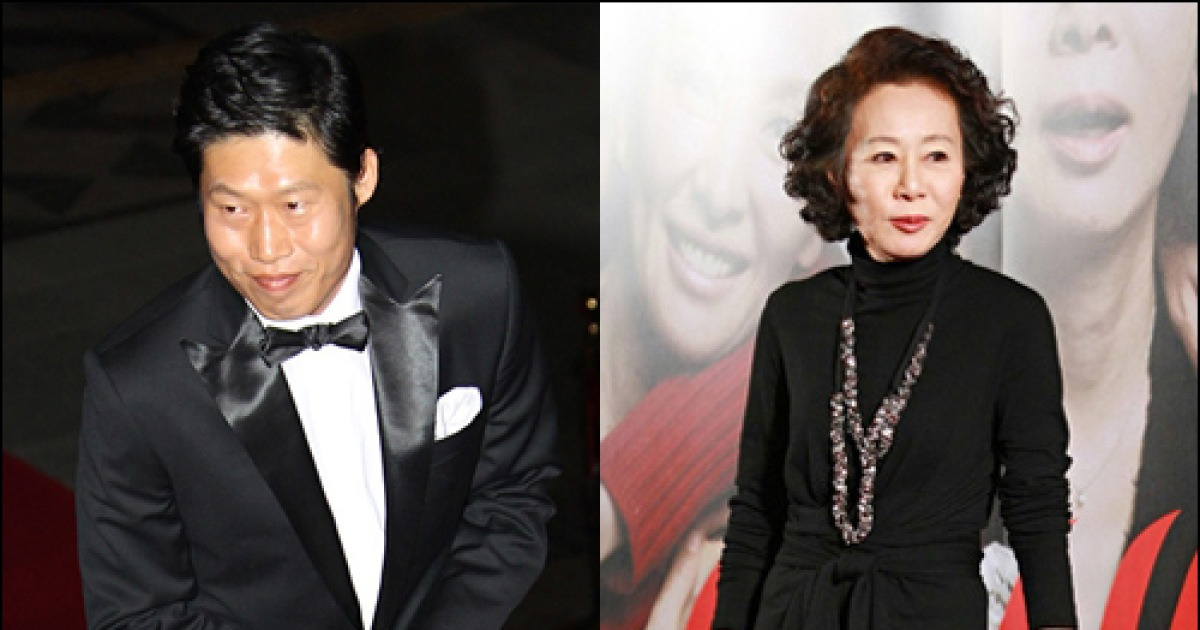 유해진 윤여정 대한민국영화대상 남녀조연상 수상