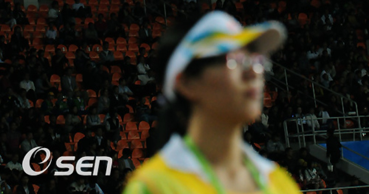 [AG사진]축구 전광판,'시간이 얼마 남은건가?'