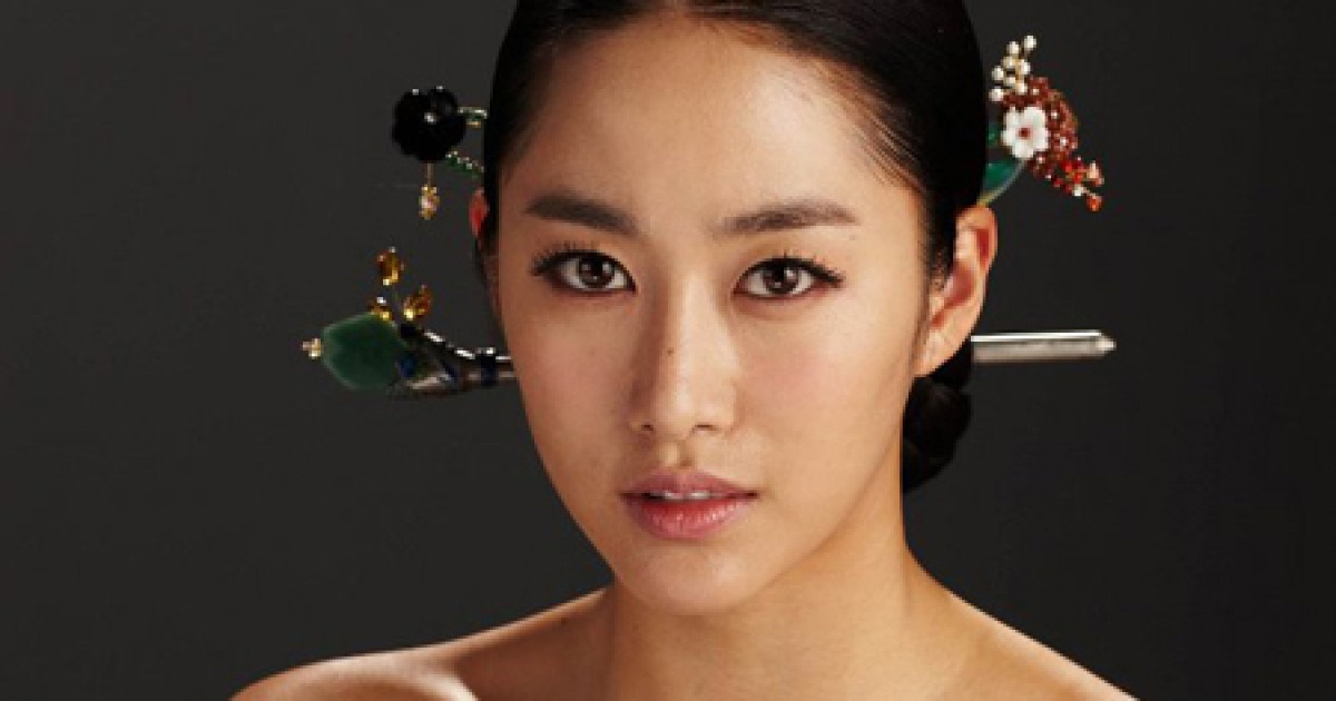 '차조녀' 전혜빈, 애절 목욕신..농염 섹시미로 '신고식'