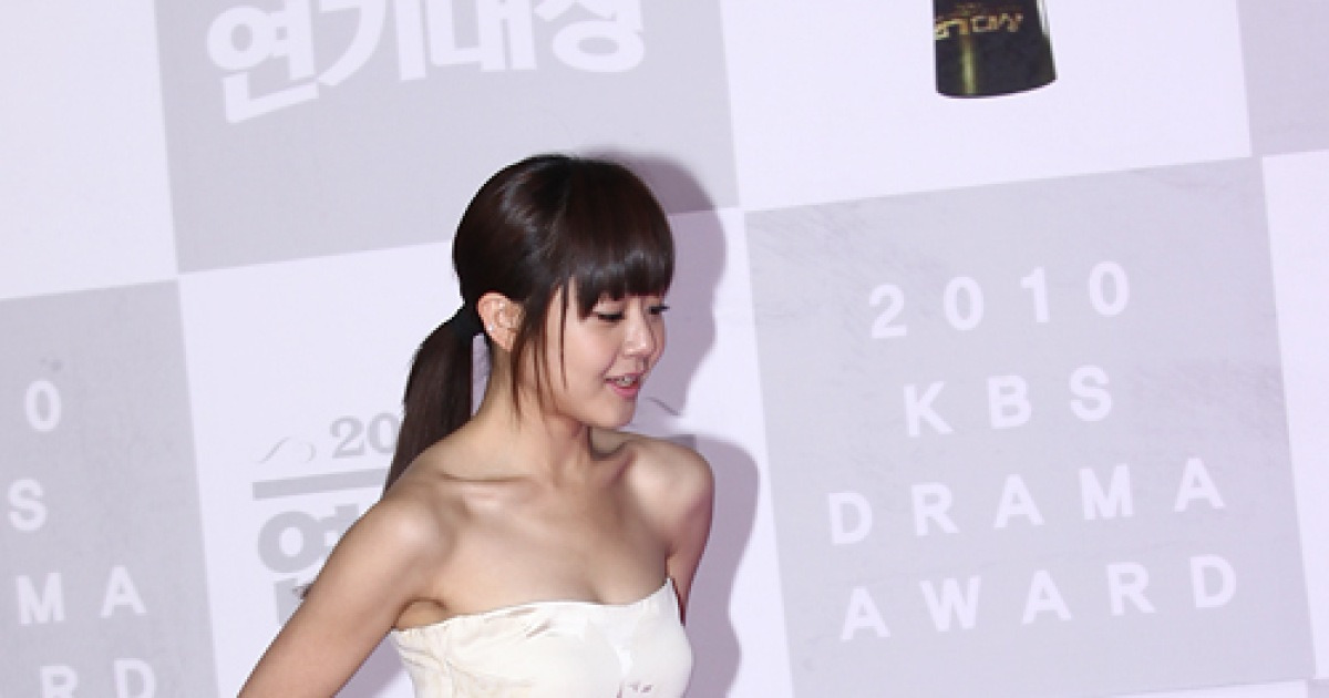 [포토] 2010 KBS 연기대상 '문근영, 여성스러움이 물씬~'