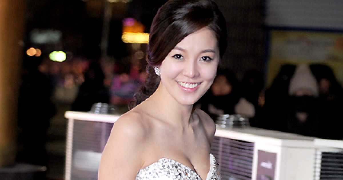 [MD포토] 김성은 '오랜만에 만나요' [KBS연기대상]