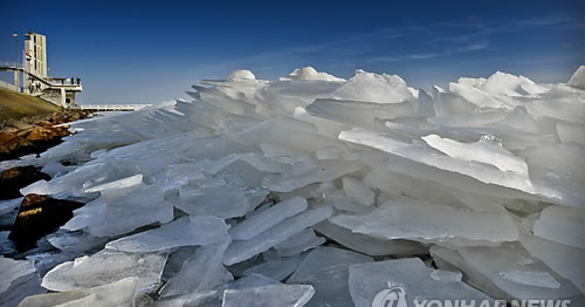 NETHERLANDS DRIFTING ICE