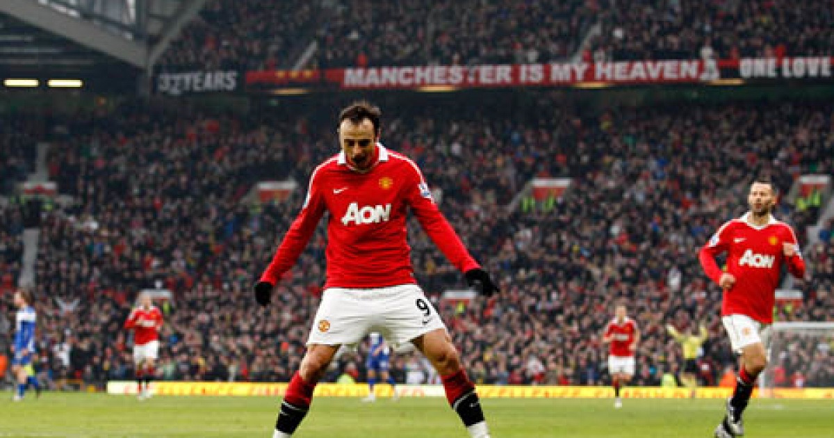 [EPL 24R] '베르바토프 해트트릭' 맨유, 버밍엄에 5-0 완승..선두 질주