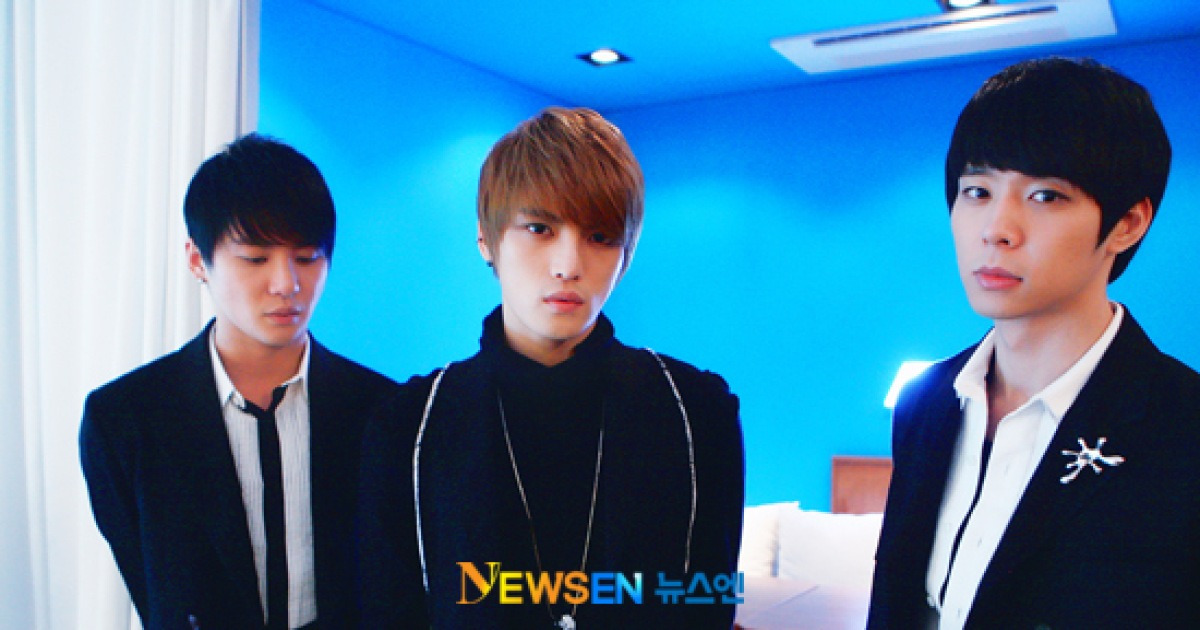 JYJ 뮤직에세이 출간 '이름없는 노래' SM 향한 디스인가