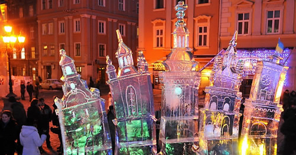 UKRAINE ICE SCULPTURE EURO 2012