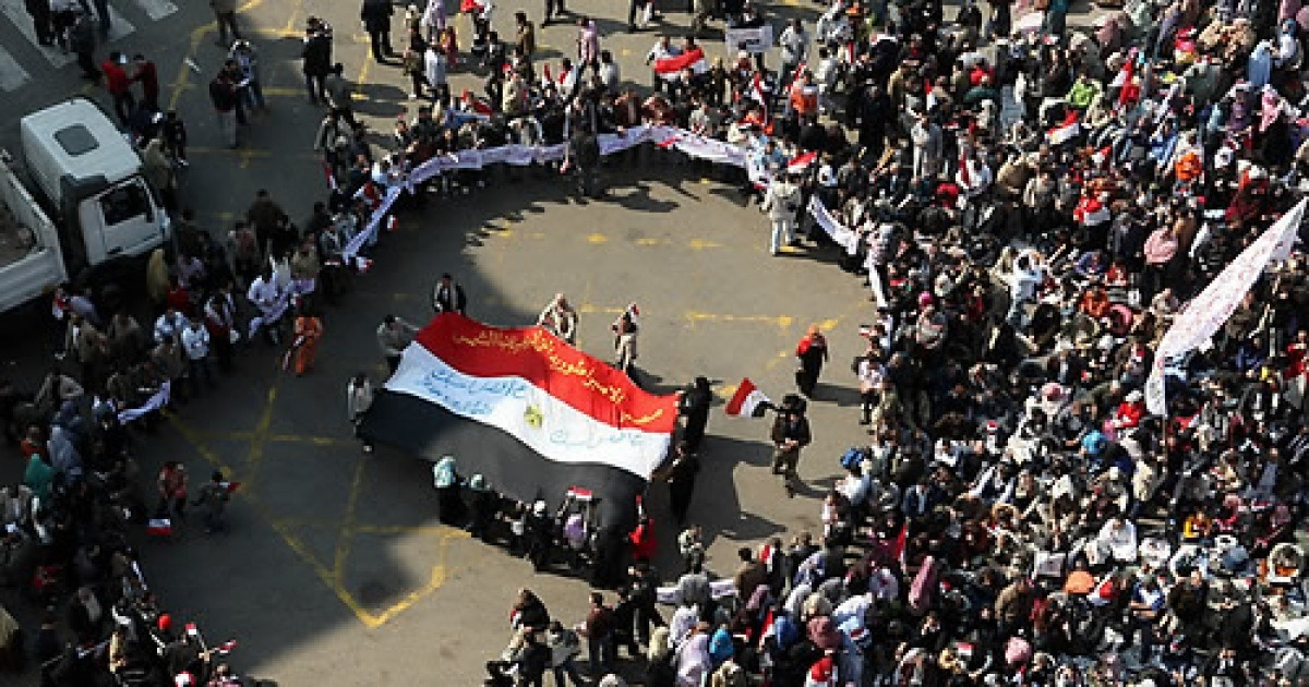 EGYPT GATHERING FRIDAY PRAYERS