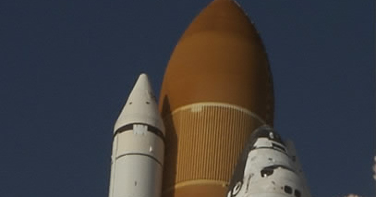 USA SHUTTLE DISCOVERY LAUNCH