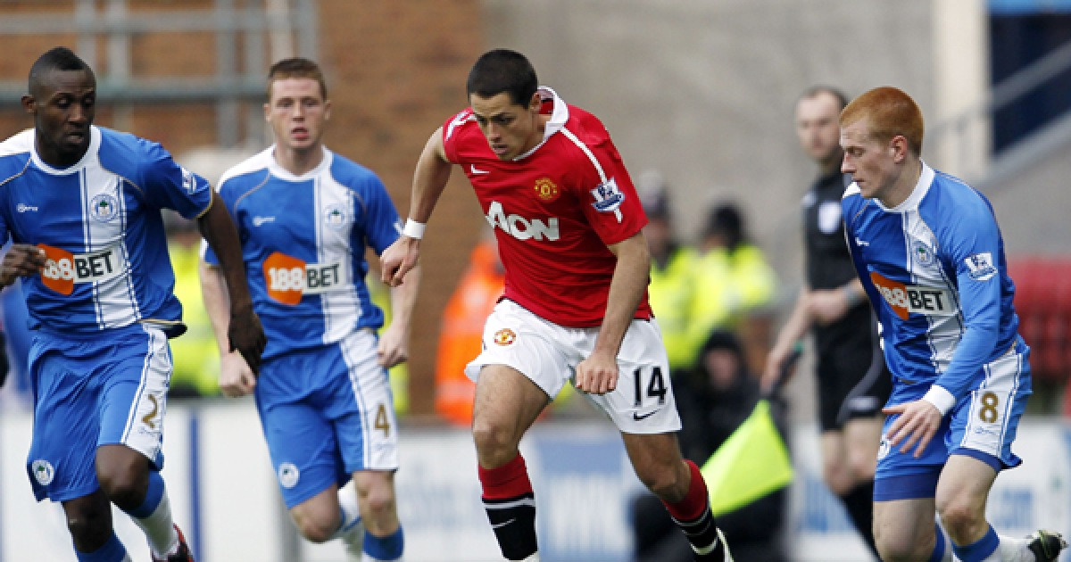 [EPL 28R] 3명의 위건 수비수를 돌파하는 치차리토