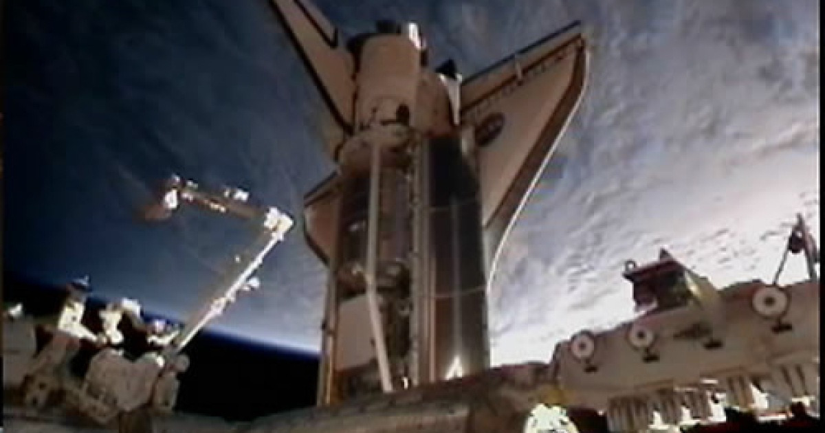 SPACE SHUTTLE DISCOVERY