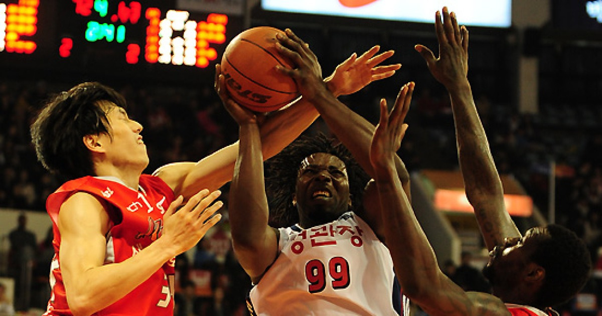 인삼공사 5연패 탈출, SK 6연패..'PO 좌절'