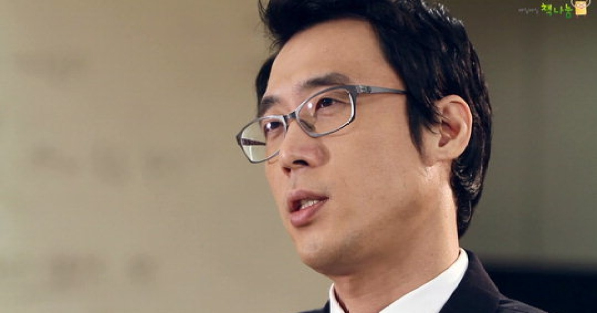 〈스포츠칸〉박사 개그맨 이윤석 나는 약골 개그의 창시자