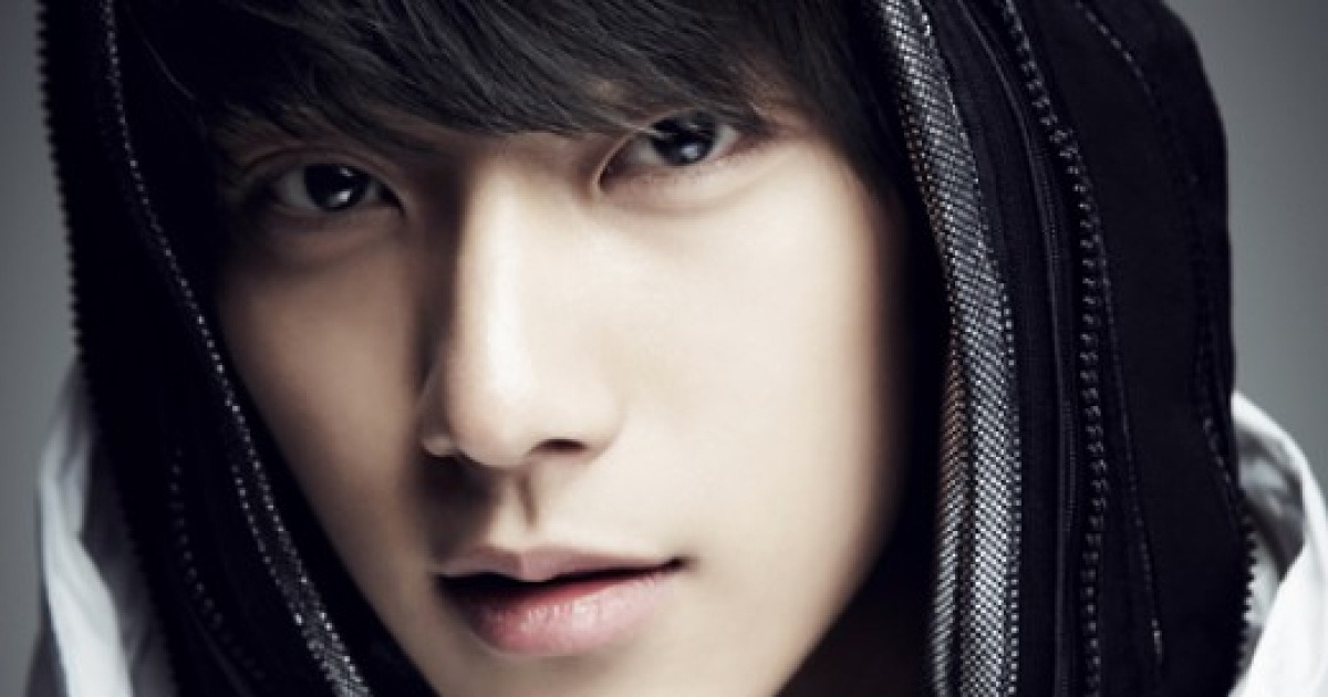 B1A4, '시크 막내' 공찬 공개 '최강 비주얼'