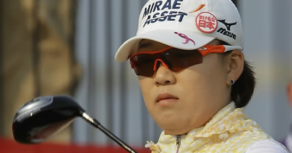 -LPGA- 신지애 스테이트팜 1R서 '맹타'