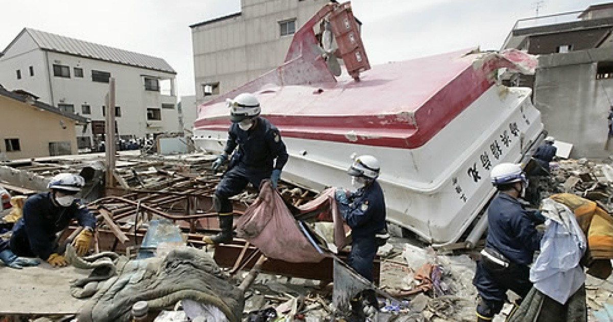 JAPAN EARTHQUAKE TSUNAMI NUCLEAR ACCIDENT AFTERMATH
