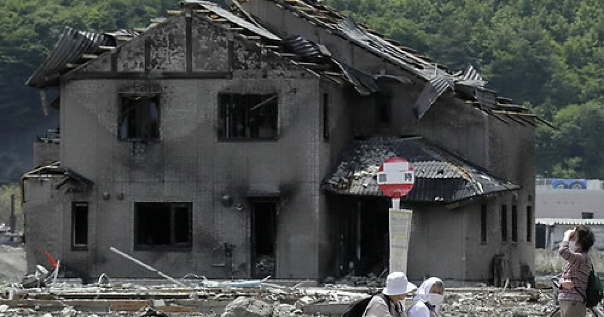 JAPAN EARTHQUAKE TSUNAMI NUCLEAR ACCIDENT AFTERMATH