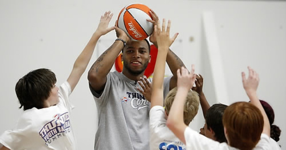 Thunder Cook Basketball