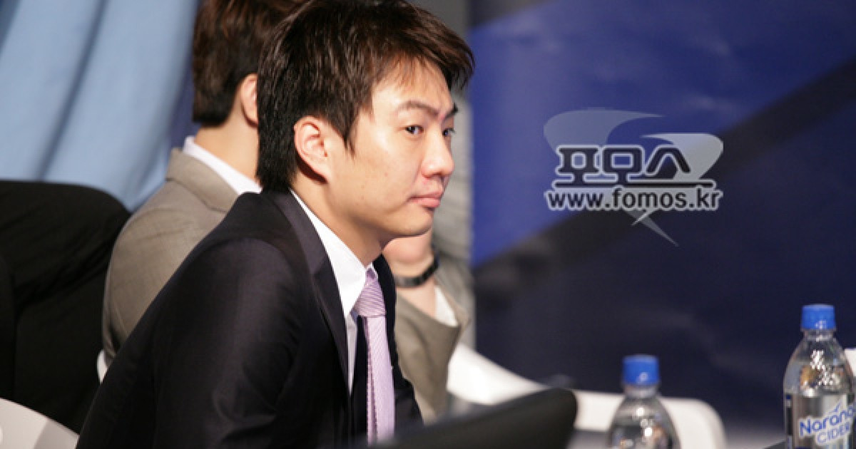 KT vs STX, 신한은행 프로리그 10-11 6강 플레이오프 1차전